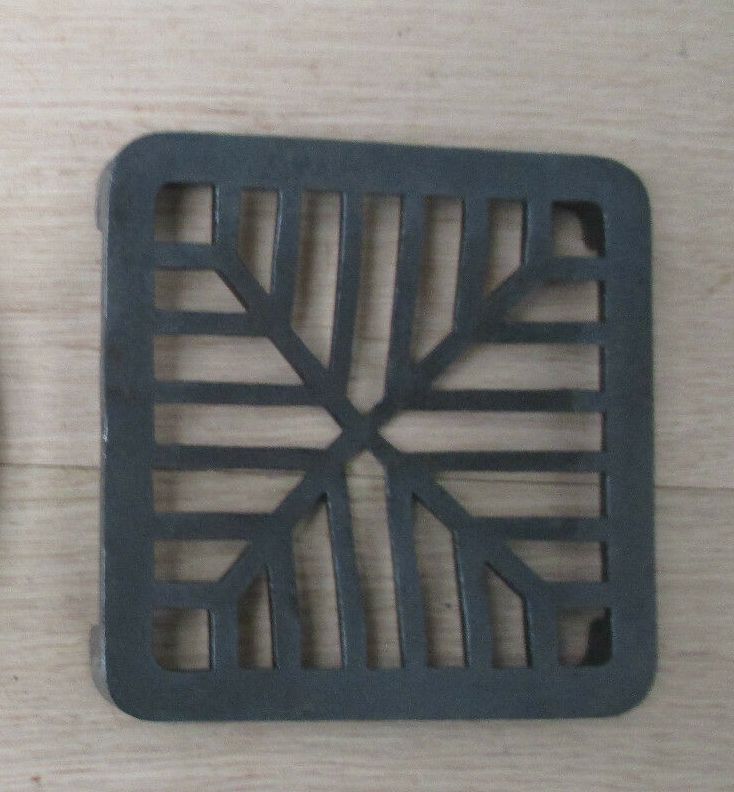 Traditional Cast Gully Grid Grate Drain Cover Drainage guard Gutter Lid ...