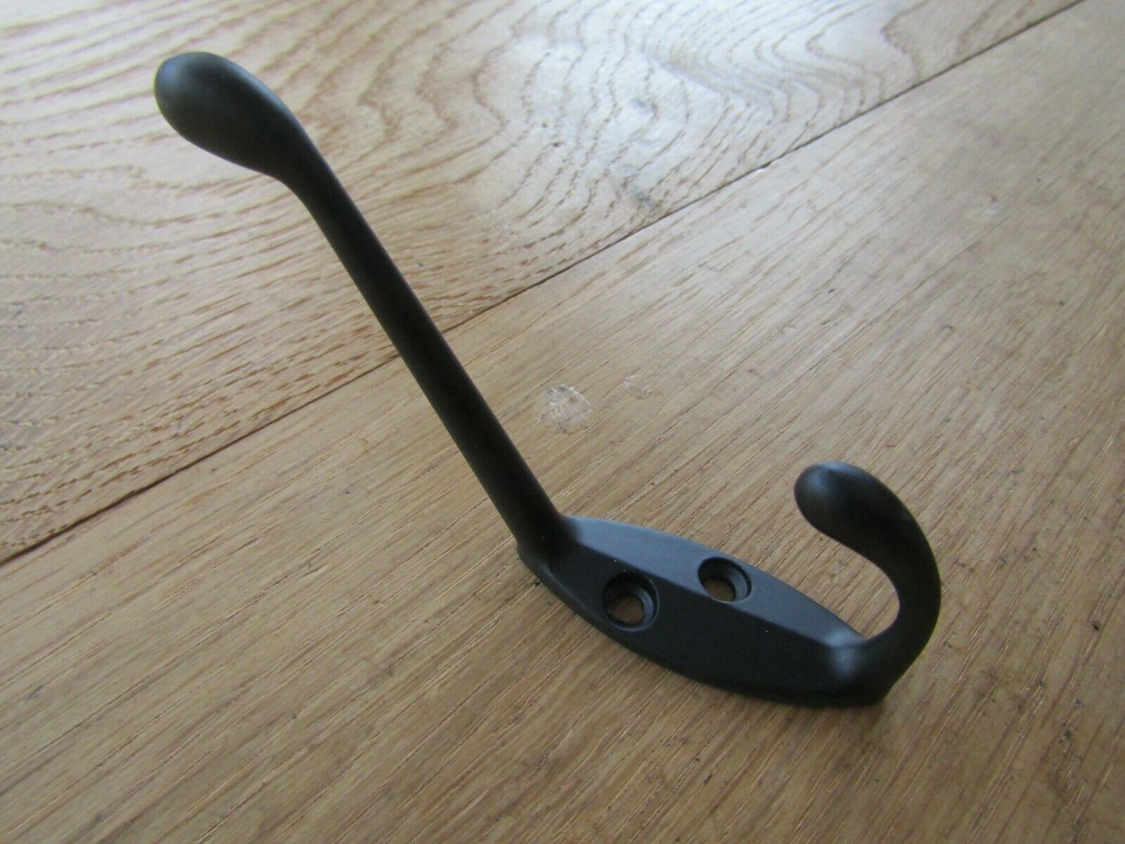 Basic Hat and Coat Hook Matt Black | Ironmongery World
