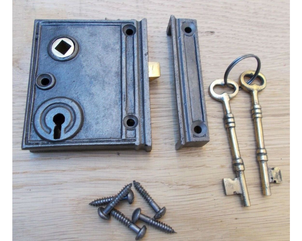 Buy Vertical Rim Lock - Antique Cast Iron Finish | Rim Locks ...