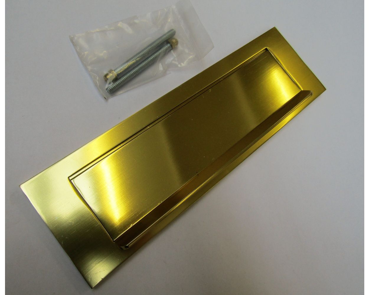 Buy a 10-inch Gravity Letter Plate - Gold Aluminium | Ironmongery World