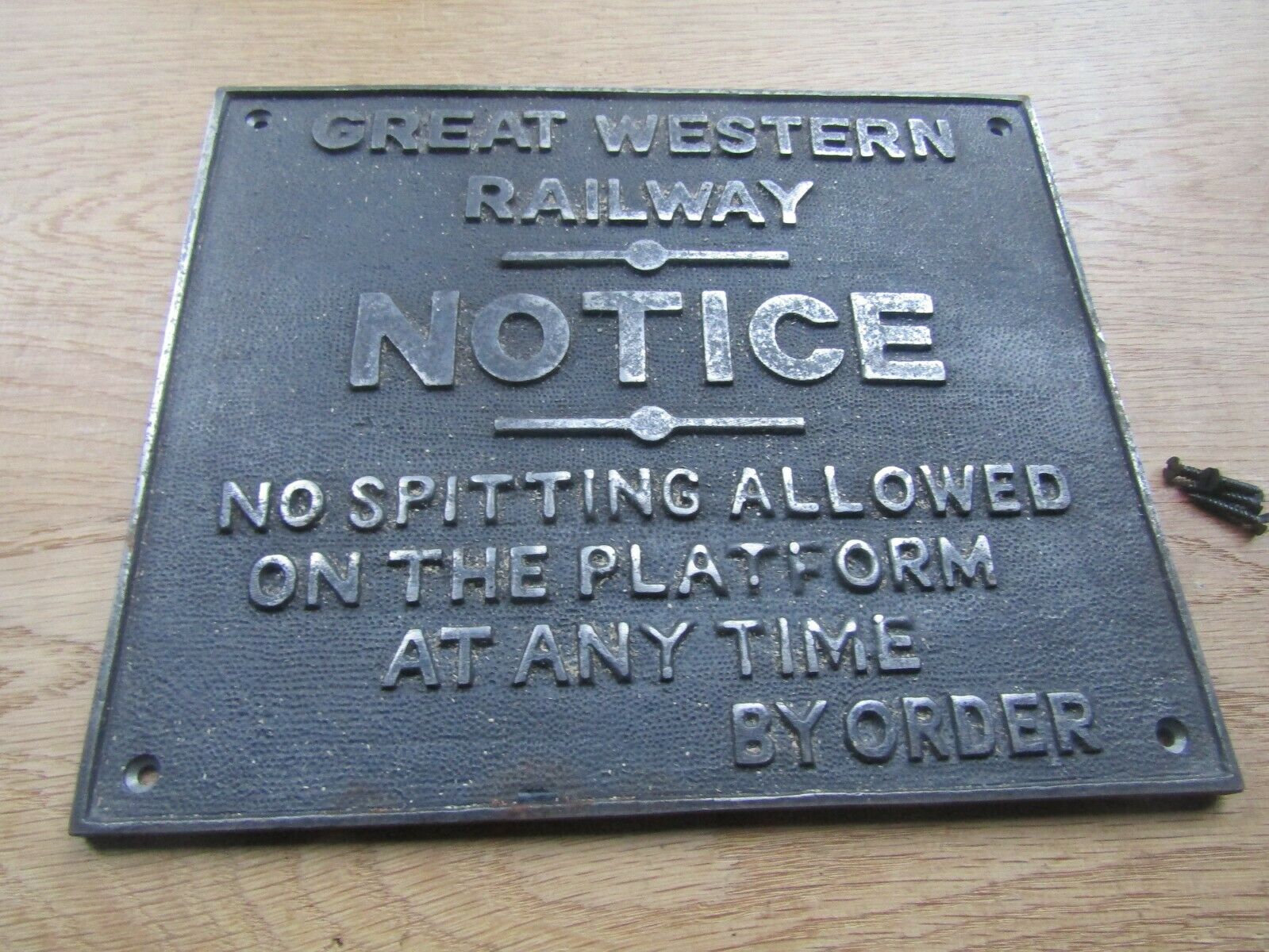 Cast Iron GWR Platform Plaque Antique Iron | Ironmongery World