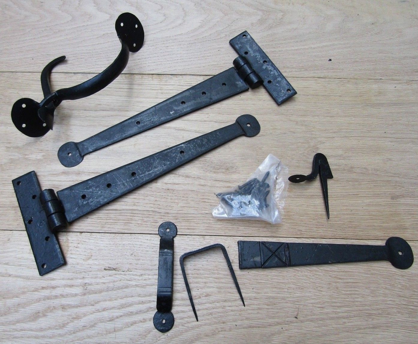Pair Of Hand Forged Iron Door T Tee Hinges + Latch Set Old English ...